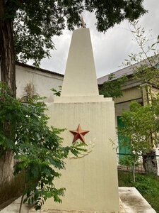 Стела (Republic of Daghestan, Akushinskiy rayon, selsovet Tebekmakhinskiy, selo Tebekmakhi), anıt, heykel  Dağıstan'dan