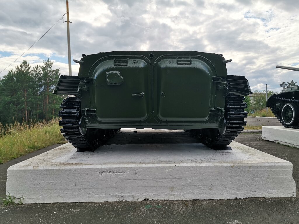 Teknoloji anıtı Танк, Bratsk, foto