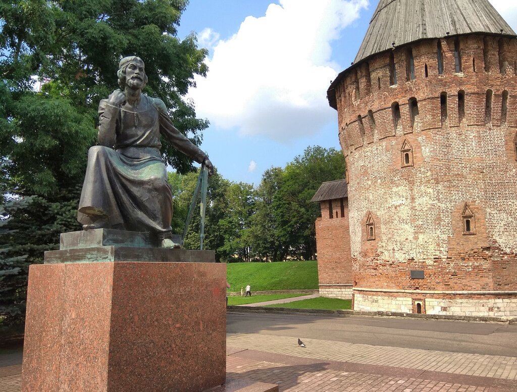 Anıt, heykel Фёдор Конь, Smolensk, foto