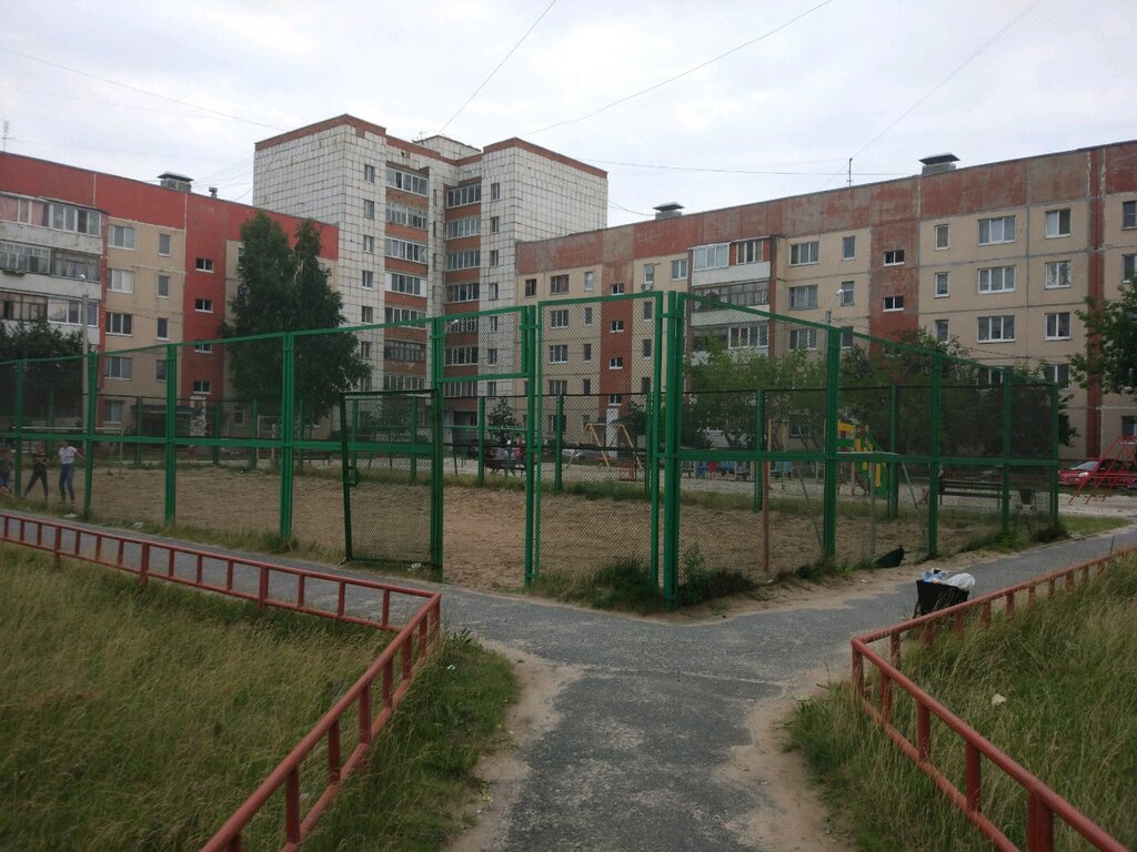 Spor alanı Sports ground, Tiumen, foto