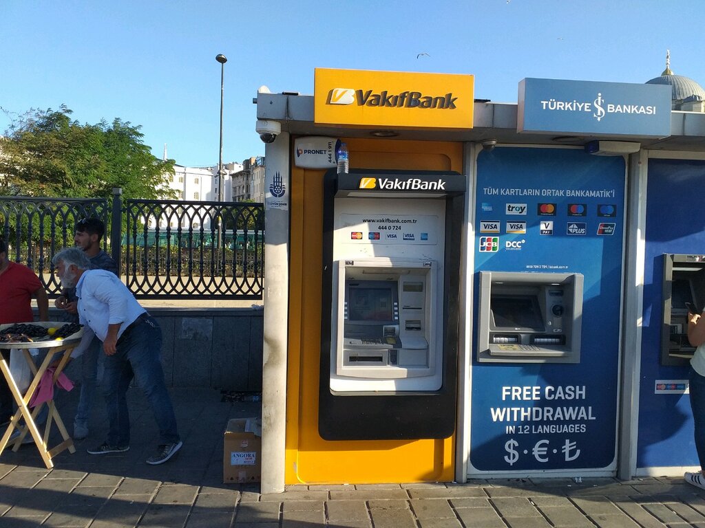 ATM'ler Vakıfbank ATM, İstanbul, foto