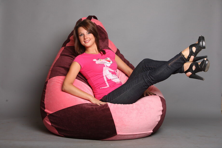 Koltuk takımı mağazaları Beskarkasnaya mebel, Nijni Novgorod, foto