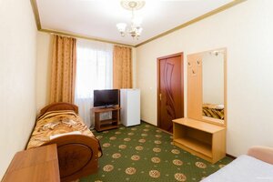 Plyazhny Poselok (Pionerskiy prospekt No:5, Anapa), otel  Anapa'dan