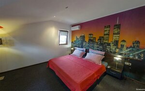 Espaniola (Курортная улица No:18, село Солнечногорское), otel  Kırım Cumhuriyeti'nden