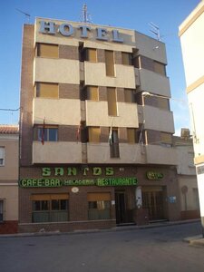 Hotel Restaurante Santos (Plaza de la Almazara No:11, Santomera), otel  Murcia'dan