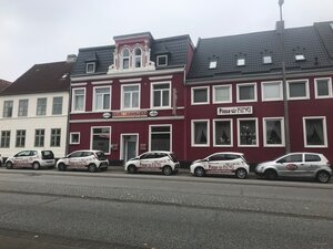 Hotel Deutscher Hof (Domziegelhof No:14, Schleswig), otel  Schleswig'den