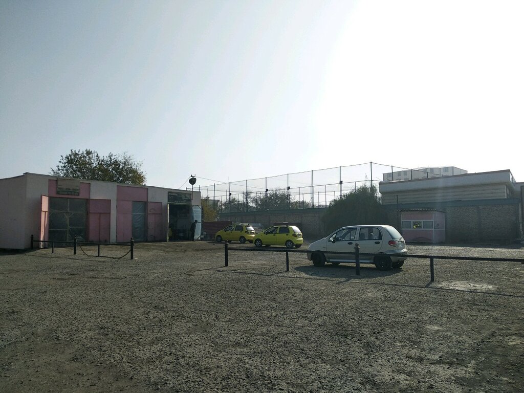 Otomobil servisi Mannol, Buhara, foto