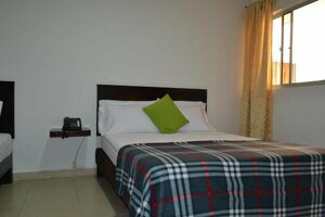 Hotel palermo real (Antioquia, Municipio de Medellín, Barrio de Los Conquistadores, Transversal 40, 65-27), otel  Medellin'den