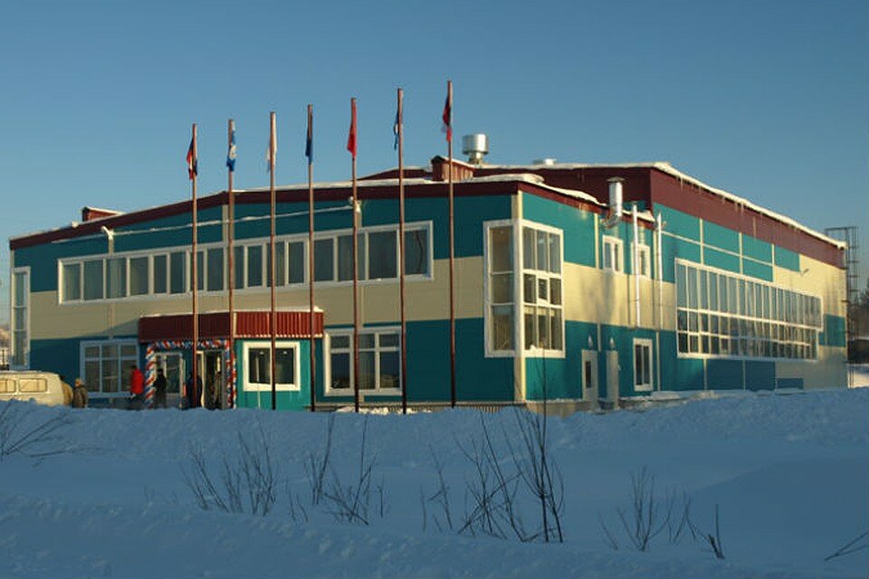 Çok amaçlı spor tesisleri Физкультурно-оздоровительный комплекс, Kirovskaya oblastı, foto