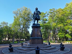 Peter I (St. Petersburg, Kronshtadt, Petrovskiy Park), anıt, heykel  Kronstadt'tan