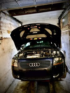 Car Service (Kalinina Street No:263), otomobil servisi  Semikarakorsk'tan