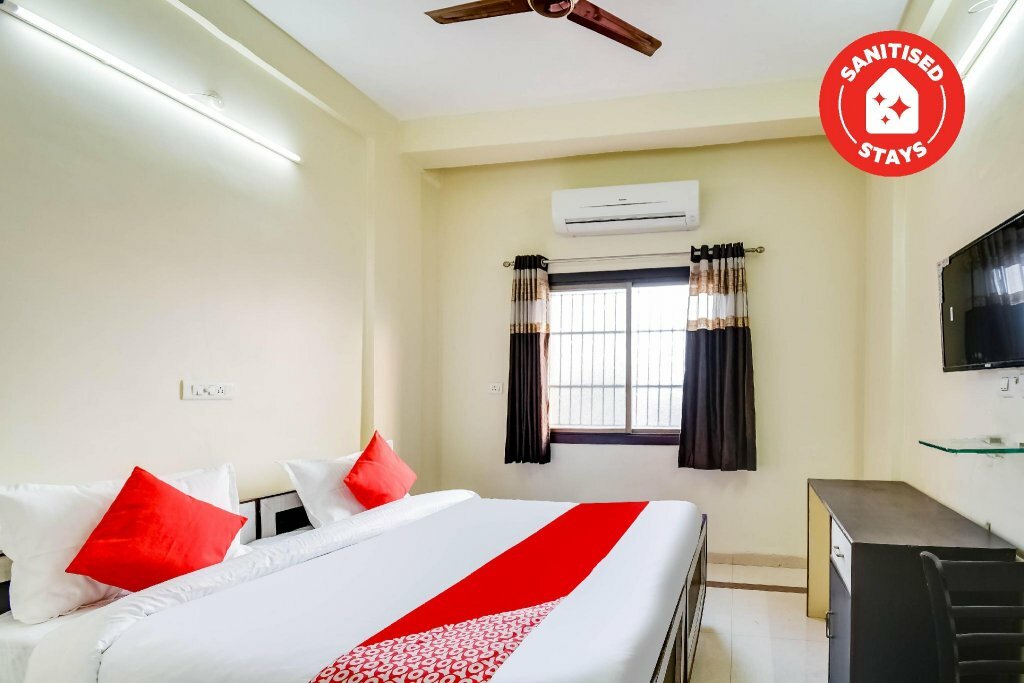 Otel Oyo 64986 Hotel Balaji Inn, Rajpur, foto
