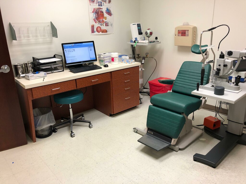 Optik Chicagoland Retinal Consultants, Chicago, foto