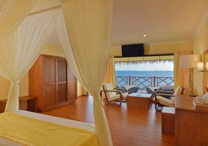 Dreamland Unique Sea and Lake Resort SPA (Baa atoll, Hirundhoo island), otel  Baa Atolü'nden