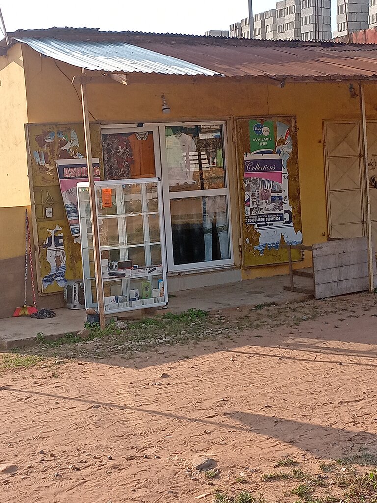 Giyim mağazası Ashong collections, Dünya, foto