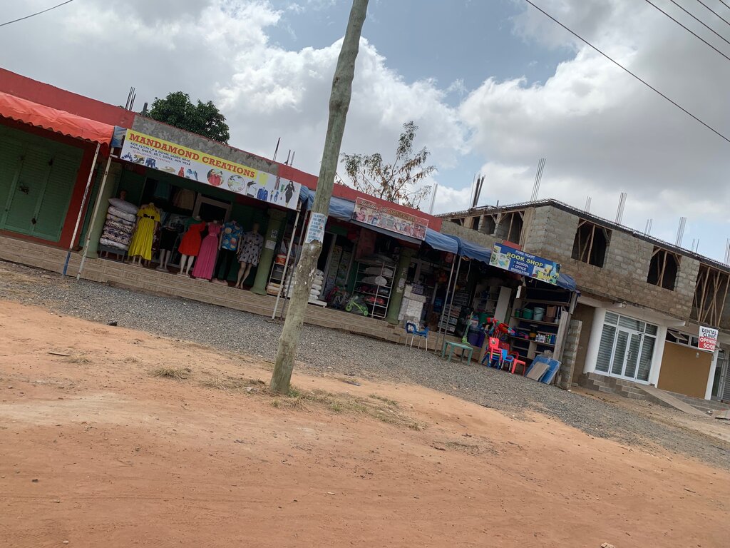 Giyim mağazası Mandamond Creations, Dünya, foto