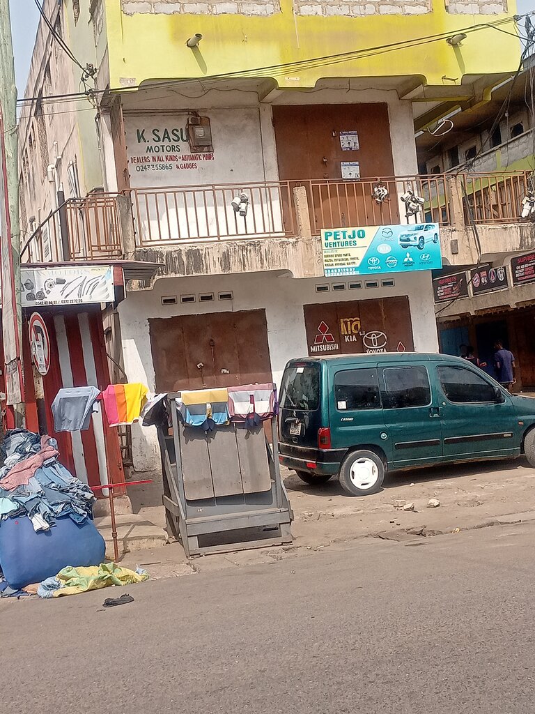 Oto aksesuarları K. Sasu Auto, Akra, foto