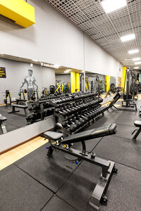 Metro Fitness (Kirova Street No:55, Novokuznetsk), fitness kulüpleri  Novokuznetsk'ten
