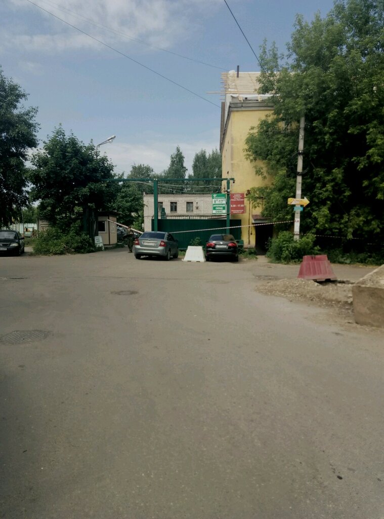 Petrol ürünleri üreticileri Oktaedr, gruppa toplivnykh kompany, Tver, foto