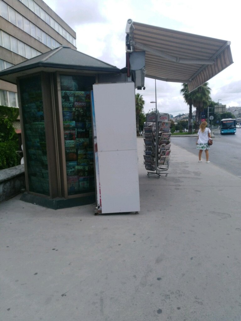 Fast food Gazete ve İett Dolum Büfesi, İstanbul, foto
