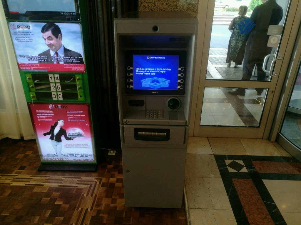 ATM'ler Orient Finans Bank, Taşkent, foto