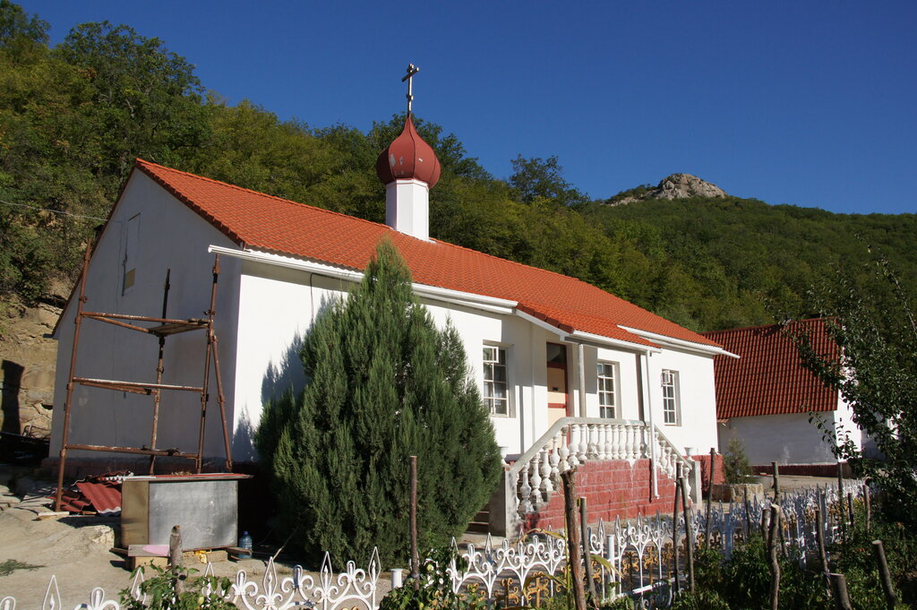 Ortodoks kiliseleri Церковь Серафима Саровского, Kırım Cumhuriyeti, foto