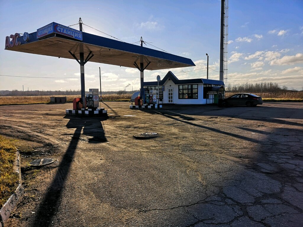 Benzin istasyonu Gas station, Yaroslavskaya oblastı, foto