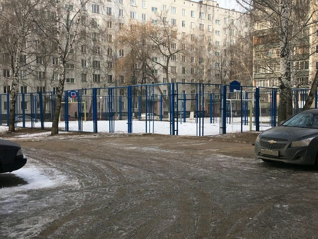 Spor alanı Sports activity location, Naberejniye Çelny (Yar Çallı), foto