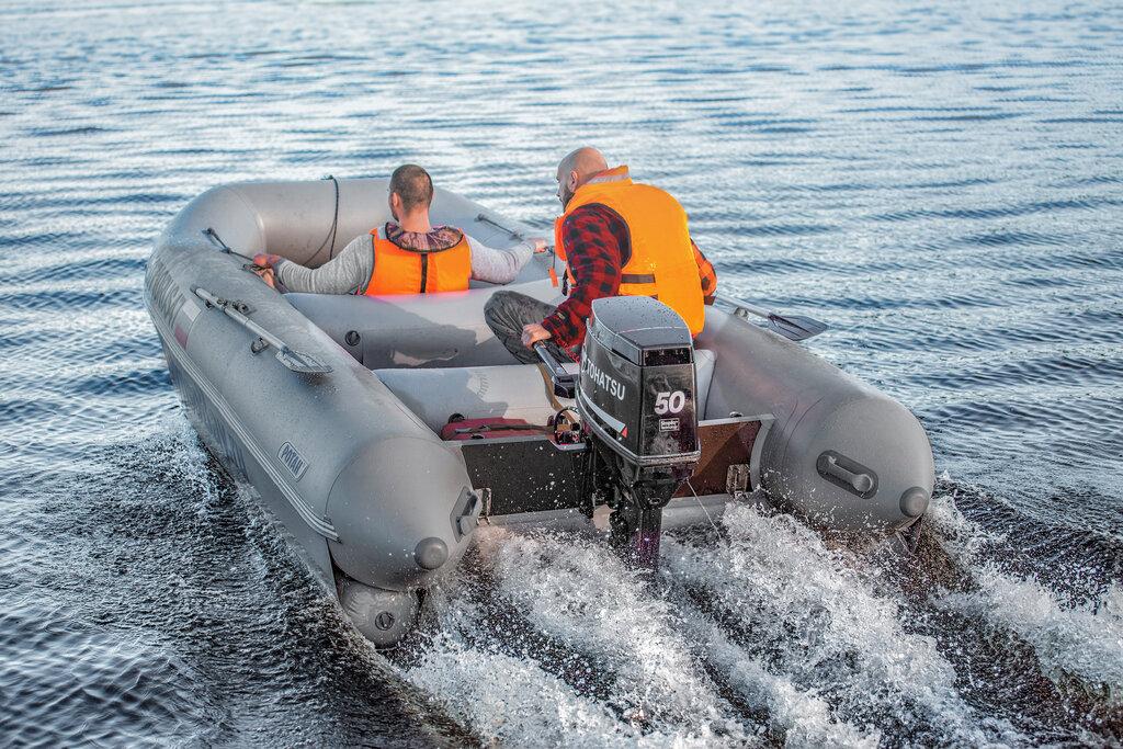 Tekne, kayık, yat Rotan, Saint‑Petersburg ve Leningradskaya oblastı, foto