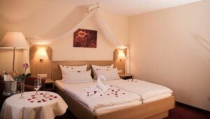 Wm Hotel Englischer Hof (Vorstadt No:8, Herzberg am Harz), otel  Herzberg am Harz'dan