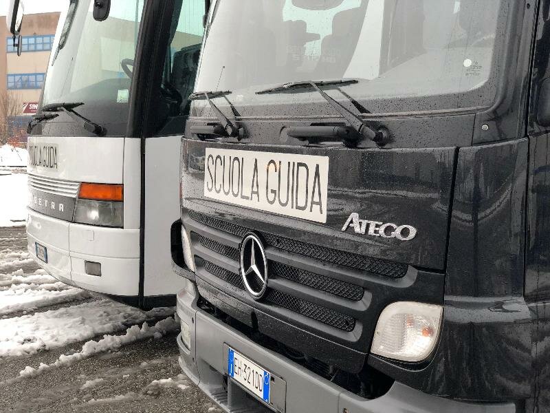 Sürücü kursları Autoscuola 2000, Lombardiya, foto