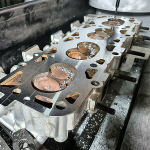 DieselService (Bolshaya Togovschinskaya Street No:9), otomobil servisi  Rybinsk'ten