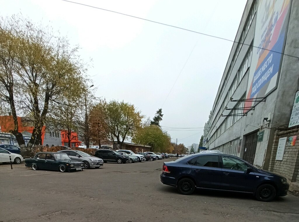 Otoparklar Parking lot, Voronej, foto