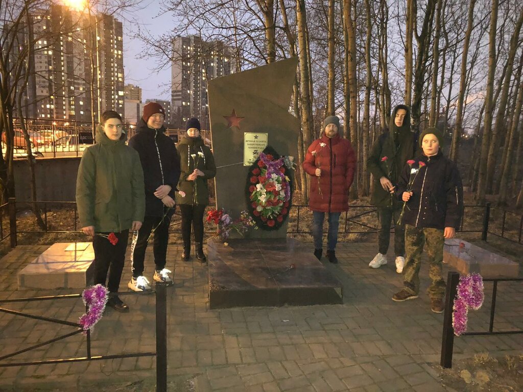 Anıt, heykel Братское воинское захоронение защитников Ленинграда, Saint‑Petersburg, foto