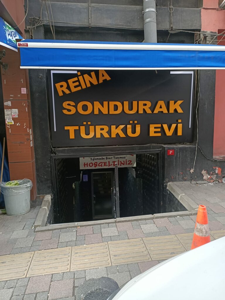 Eğlence merkezleri Reina Sondurak Türkü Evi, İstanbul, foto