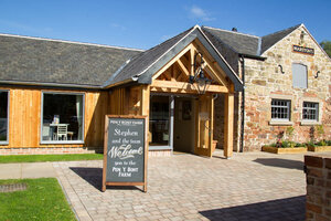 Pen Y Bont Farm (Wales, Flintshire), bar  Galler'den