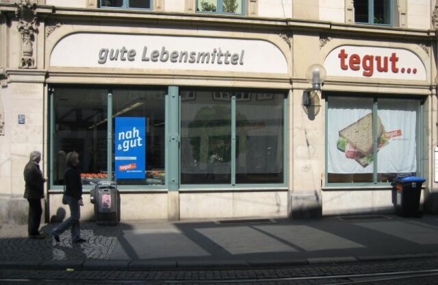 Süpermarket Tegut... gute Lebensmittel, Erfurt, foto