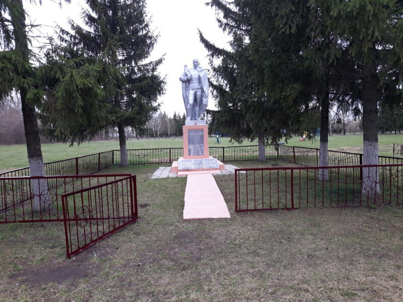 Anıt, heykel Братская могила воинов, погибших в 1943 году, Orlovskaya oblastı, foto