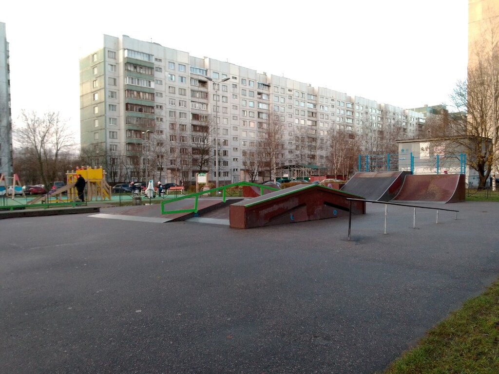 Spor alanı Скейтпарк, Saint‑Petersburg, foto