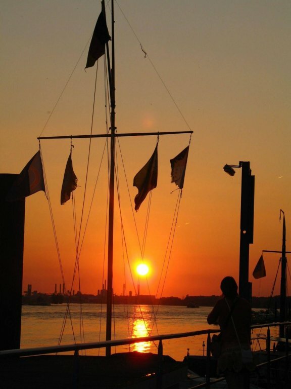 Otel RheinRiver Guesthouse - Boutique Art Hotel am Rhein, Kuzey Ren‑Vestfalya, foto