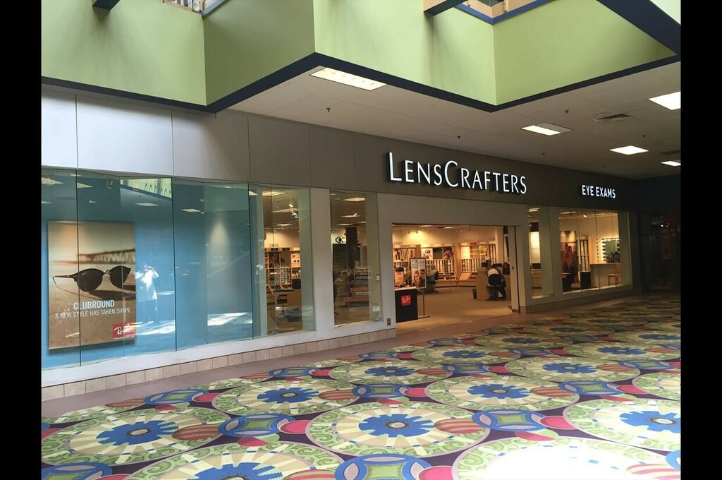 Giyim mağazası LensCrafters, Tennessee Eyaleti, foto