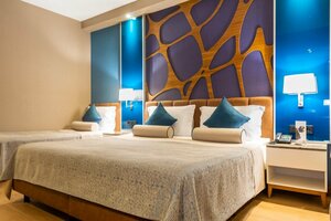 Baia Lara Hotel (Antalya, Aksu, Yaşar Sobutay Blv., 62), otel  Antalya'dan