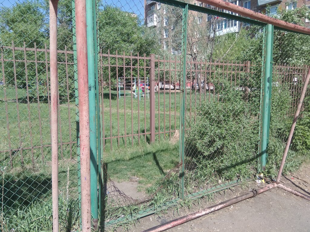 Spor alanı Волейбольная площадка, Omsk, foto