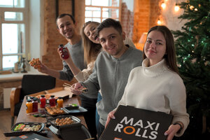 Maxi Rolls (ulitsa Lenina No:4А, Yanaul), suşi restoranı  Yanaul'dan