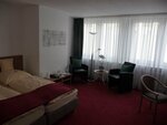 Hotel Sechzehn (Bahnhofstraße No:16, Leverkusen), otel  Leverkusen'den