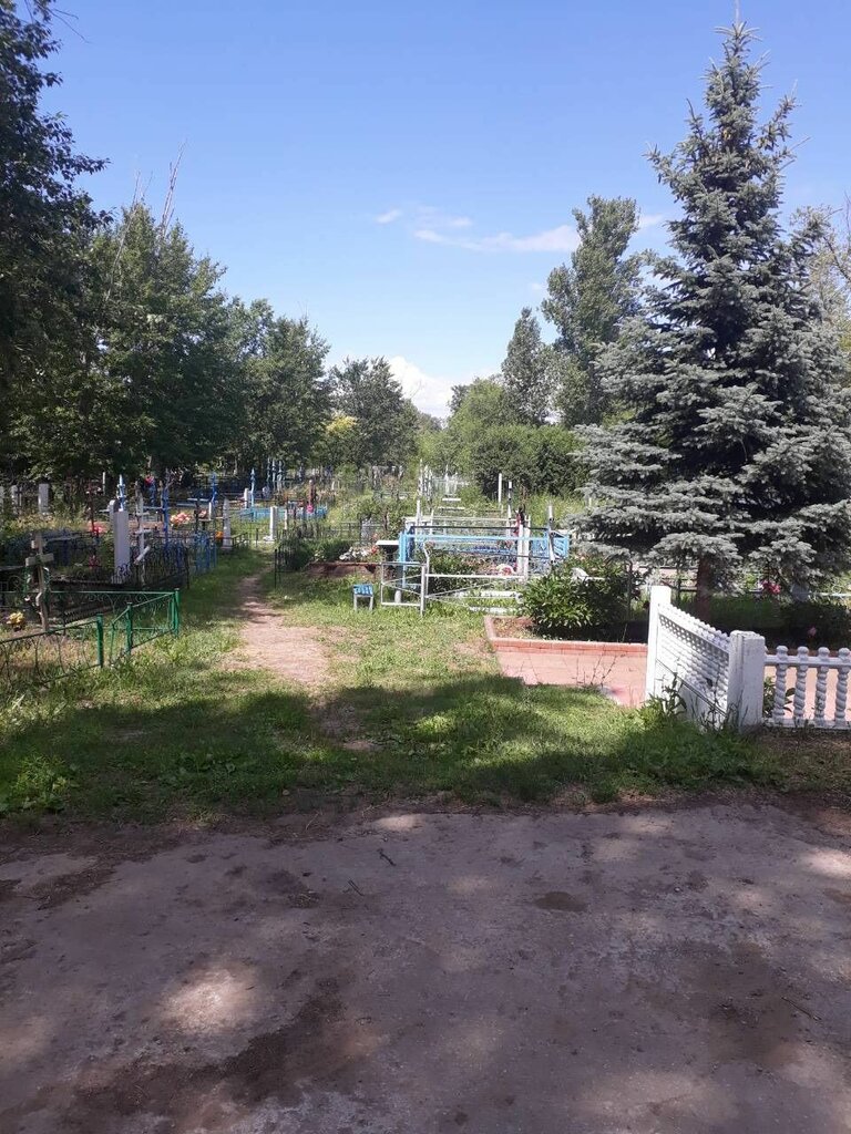 Ünlü kişilerin mezarları Герой Советского Союза Николай Петрович Грошев, Samarskaya oblastı, foto