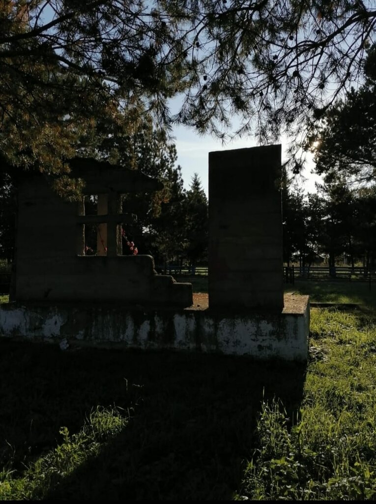 Anıt, heykel Павшим в боях за Родину, Omskaya oblastı, foto