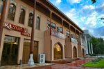 Rangrez Hotel (Baha-ud-Din Naqshband Street No:168), otel  Buhara'dan