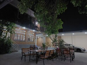 Gulnara Guesthouse (Ozod Street No:40, Tashkent), otel  Taşkent'ten