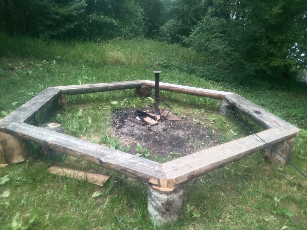 Kamp alanları Турстоянка У вяза, Smolenskaya oblastı, foto